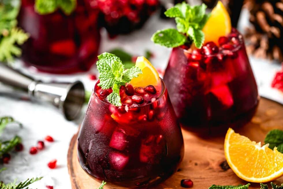 9 Easy Cocktails for Your Holiday Party – Lid & Ladle